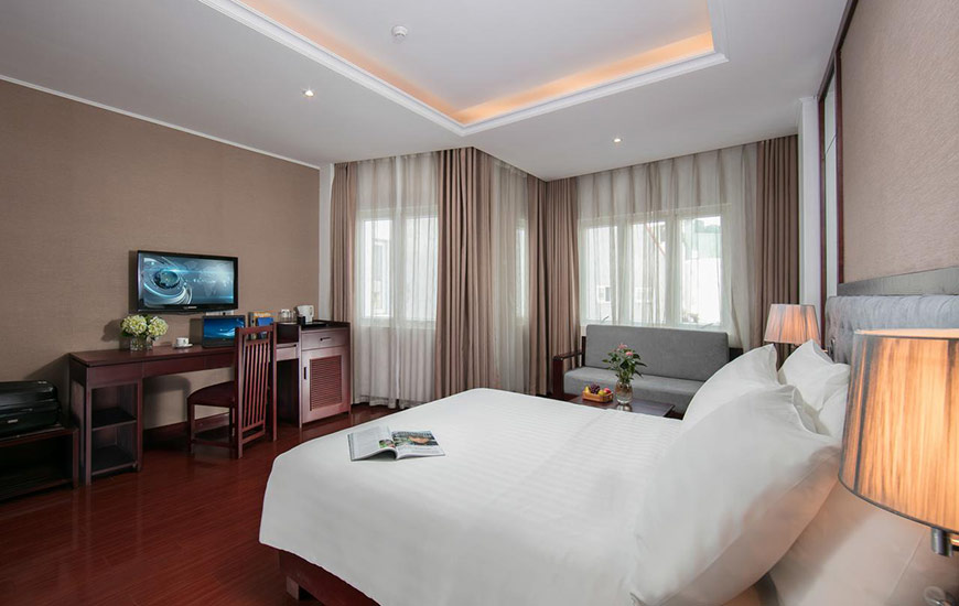 Quoc Hoa Premier Hotel